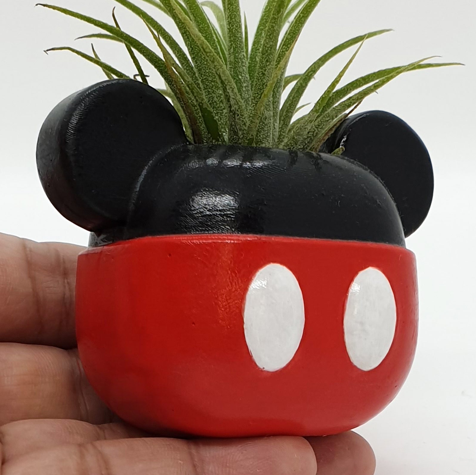 MICKEY PLANTER – Wonder Ming Studio